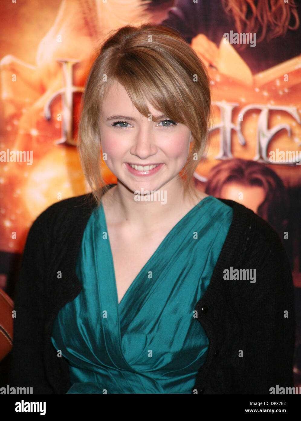 Eliza hope bennett hi-res stock photography and images - Alamy