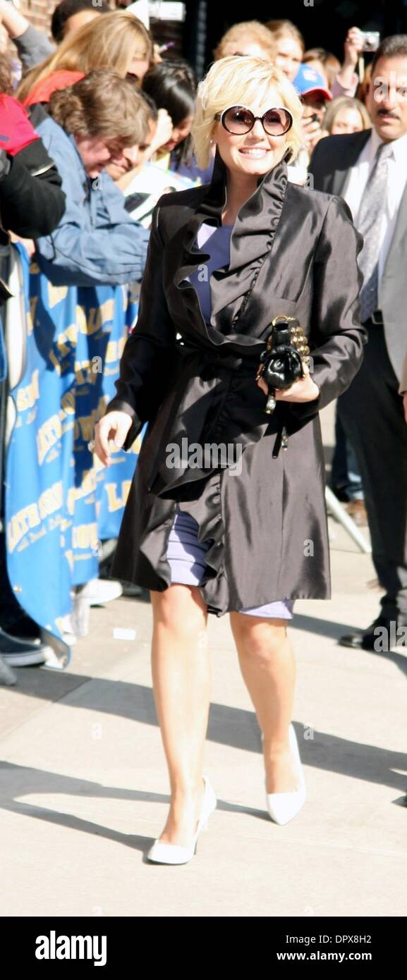 Apr 16, 2009 - New York, New York, USA - Actress ELISHA CUTHBERT at her ...