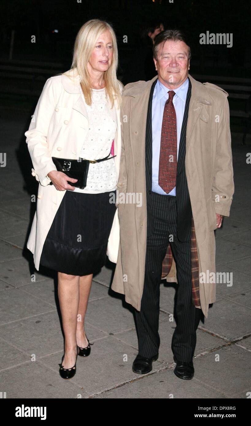 Steve kroft 60 minutes hi-res stock photography and images - Alamy