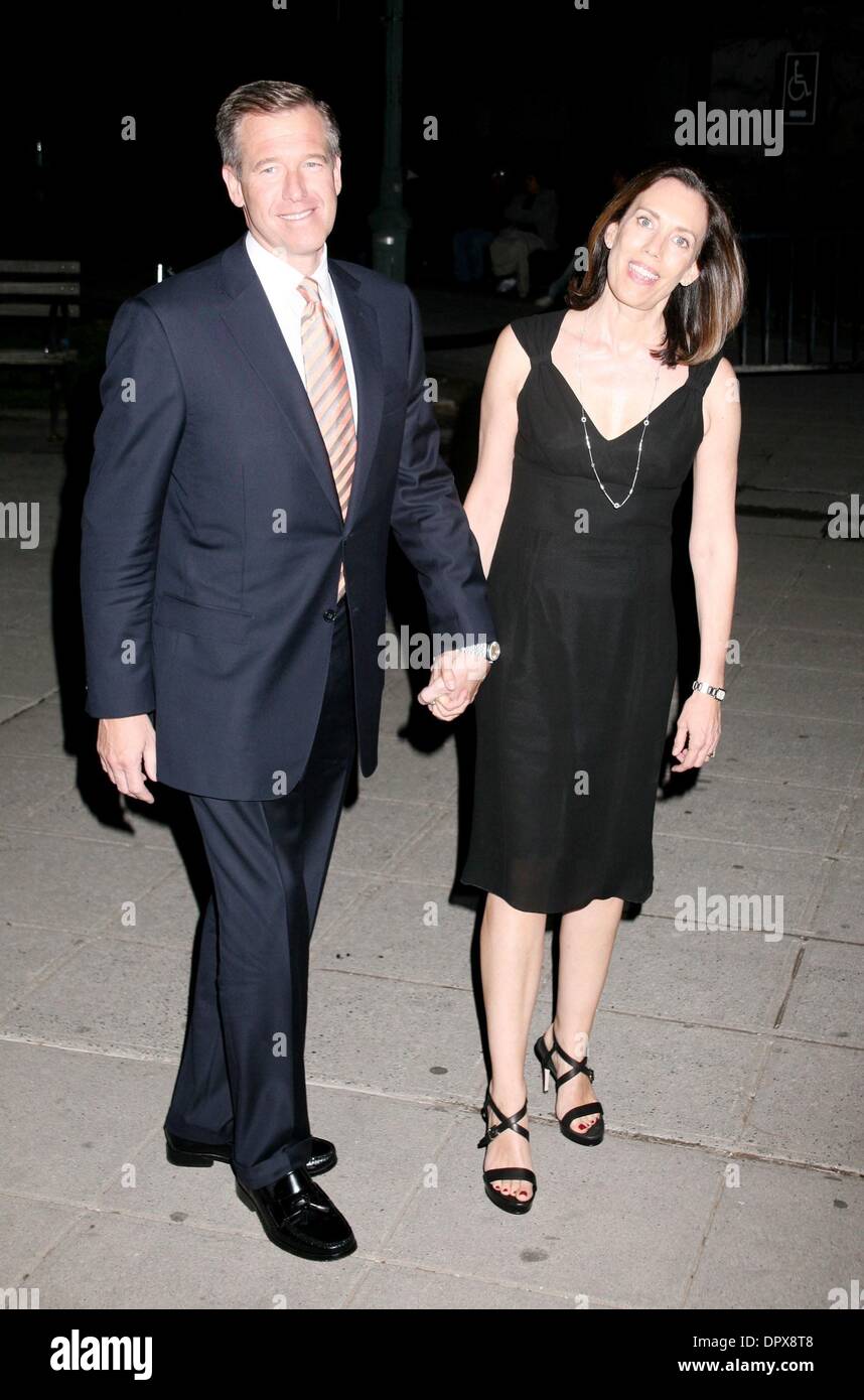 Apr 21, 2009 - New York, New York, USA - News anchor BRIAN WILLIAMS and ...
