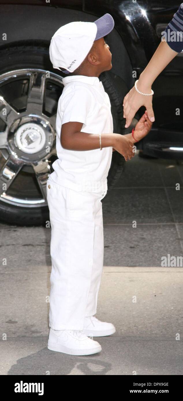 Apr 25, 2009 - New York, New York, USA - Madonna's son DAVID BANDA ...