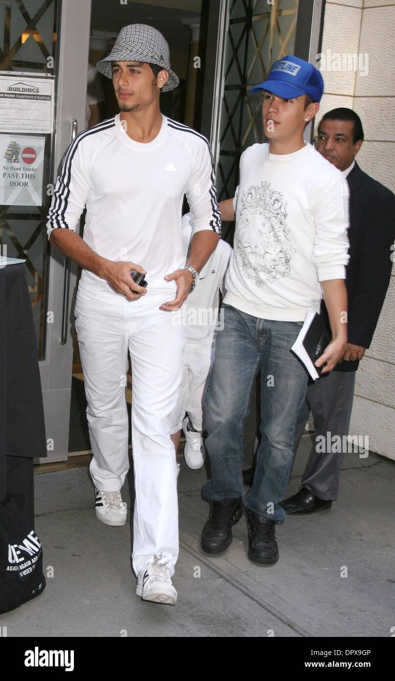 Apr 25, 2009 - New York, New York, USA - MADONNA's boyfriend JESUS LUZ ...