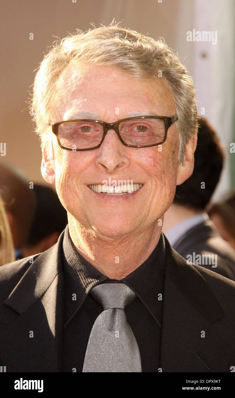 Apr 27, 2009 - New York, New York, USA - Director MIKE NICHOLS attends ...
