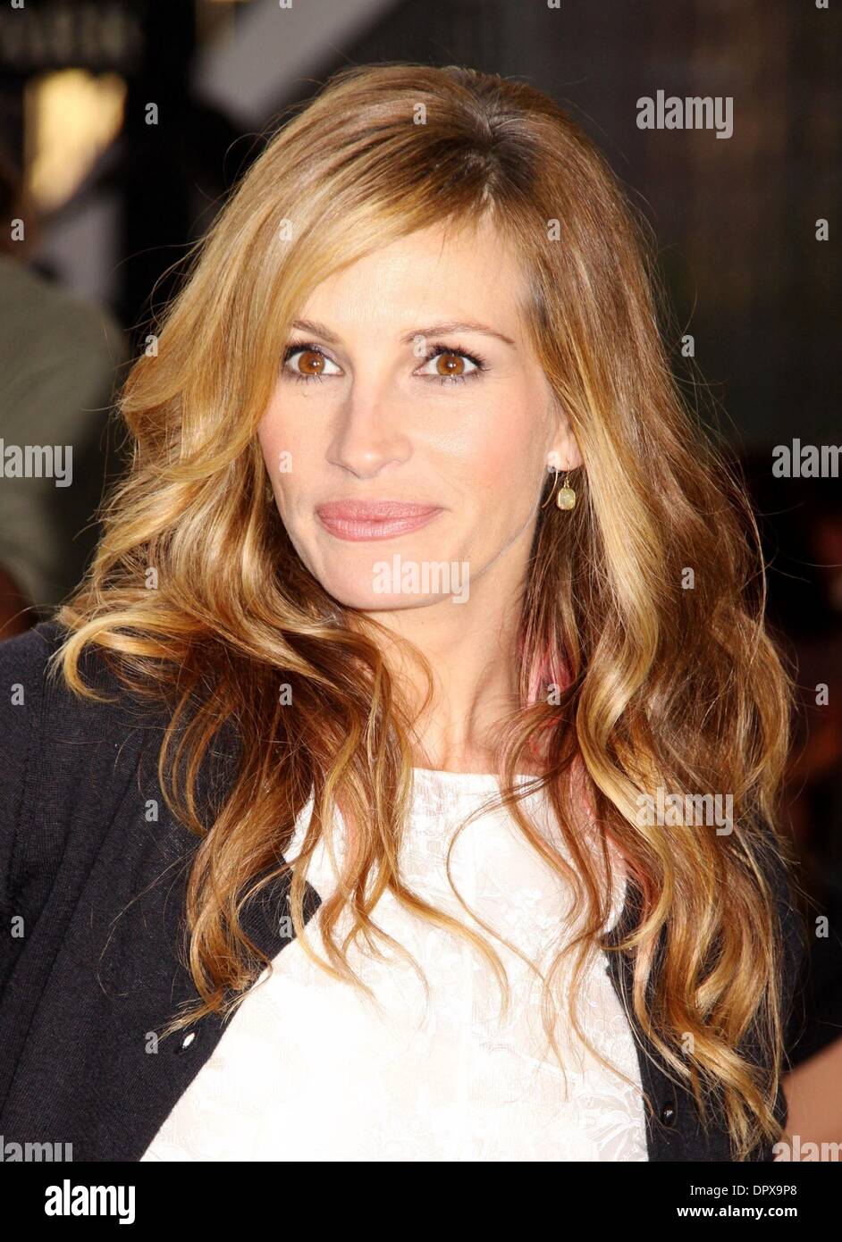 Apr 27, 2009 - New York, New York, USA - Actress JULIA ROBERTS attends ...
