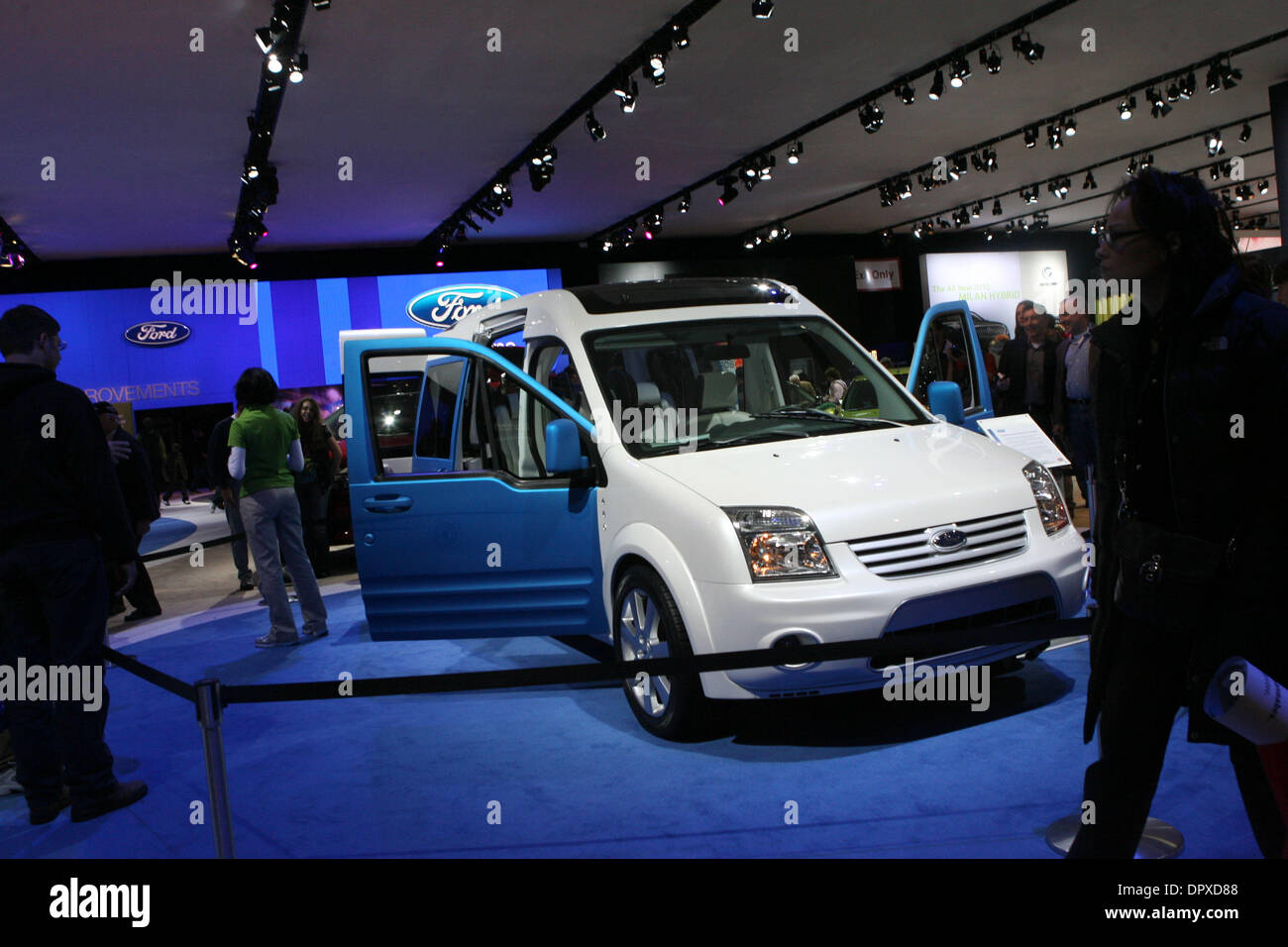 Apr 15, 2009 - Manhattan, N.Y, USA - A Ford Family One Concept car on ...