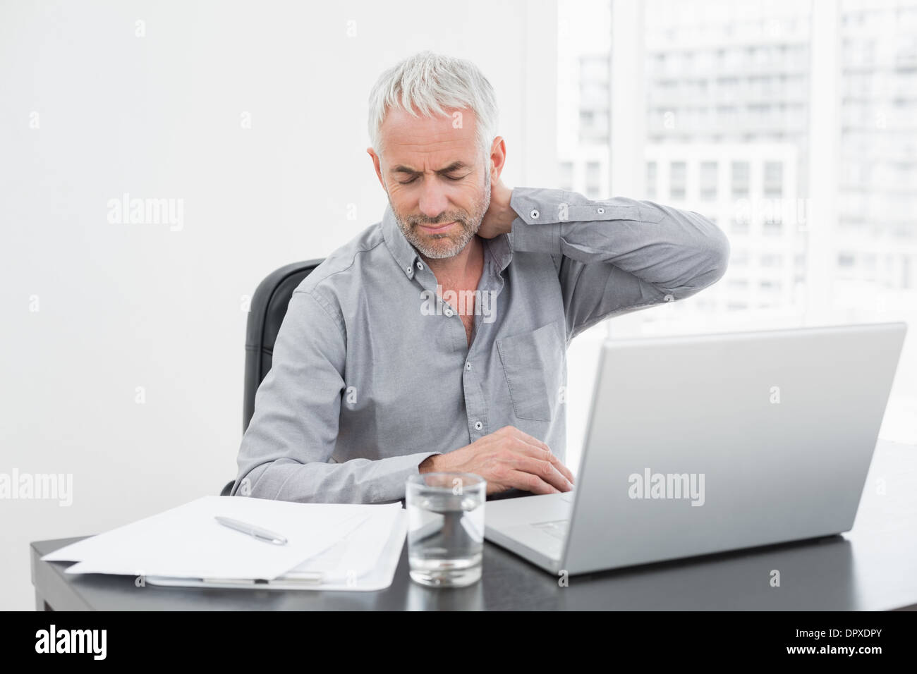 Sore neck using hi-res stock photography and images - Alamy