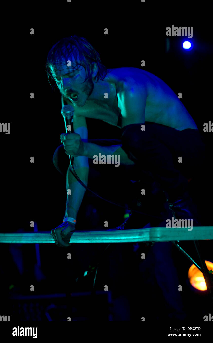 Mar 26, 2009 - Los Angeles, California, USA - Singer STEVE SNEER of ...
