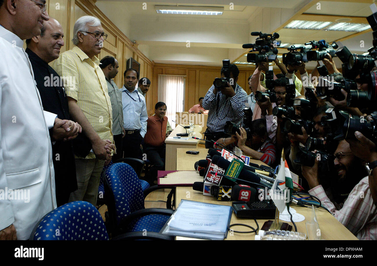 Chief election commissioner india hi-res stock photography and images ...