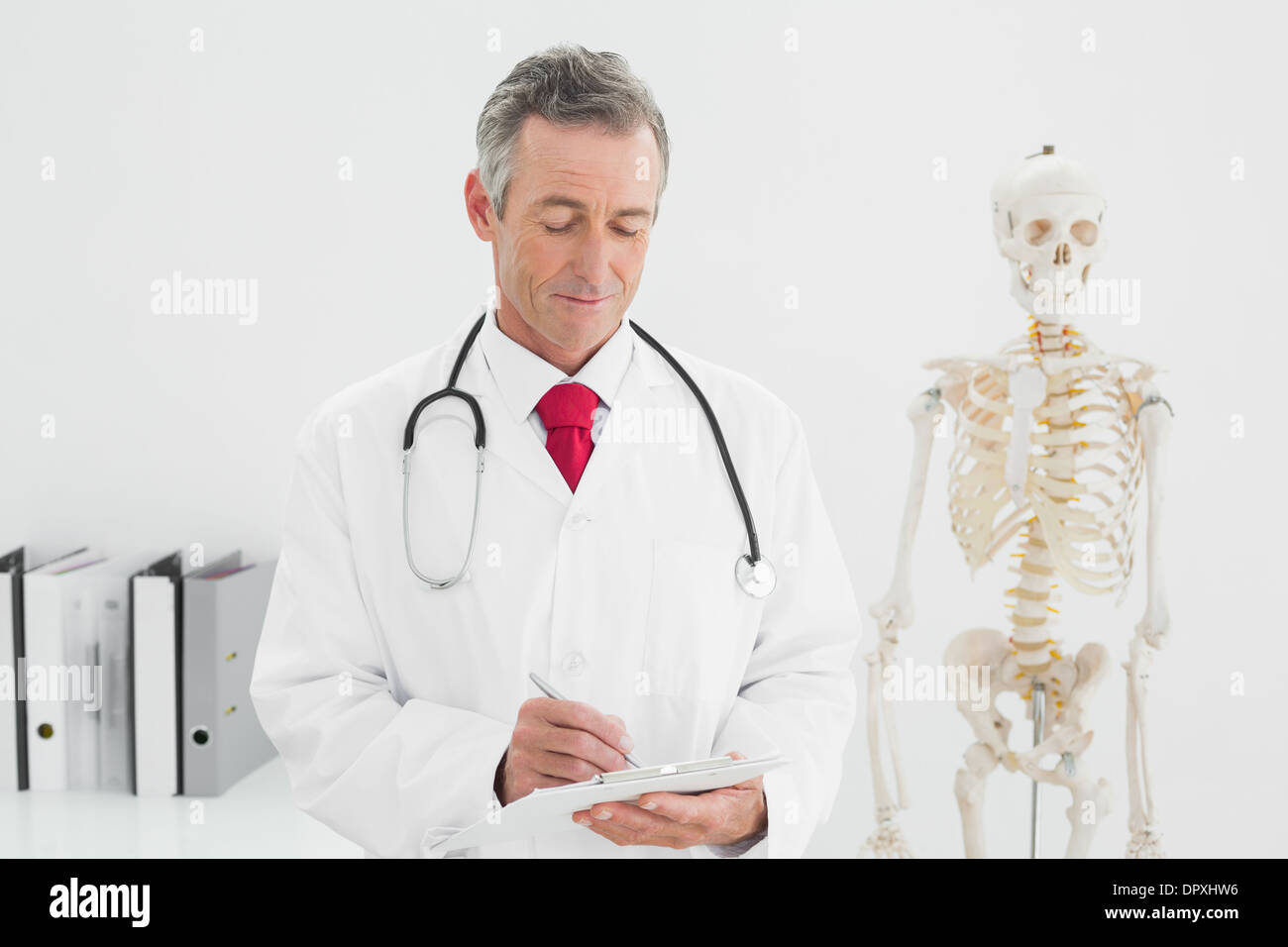 Office report hi-res stock photography and images - Alamy