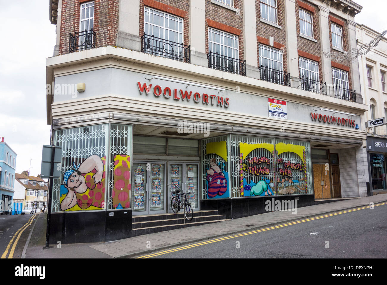 Woolworths Margate High Street Closed End of an Era Stock Photo - Alamy