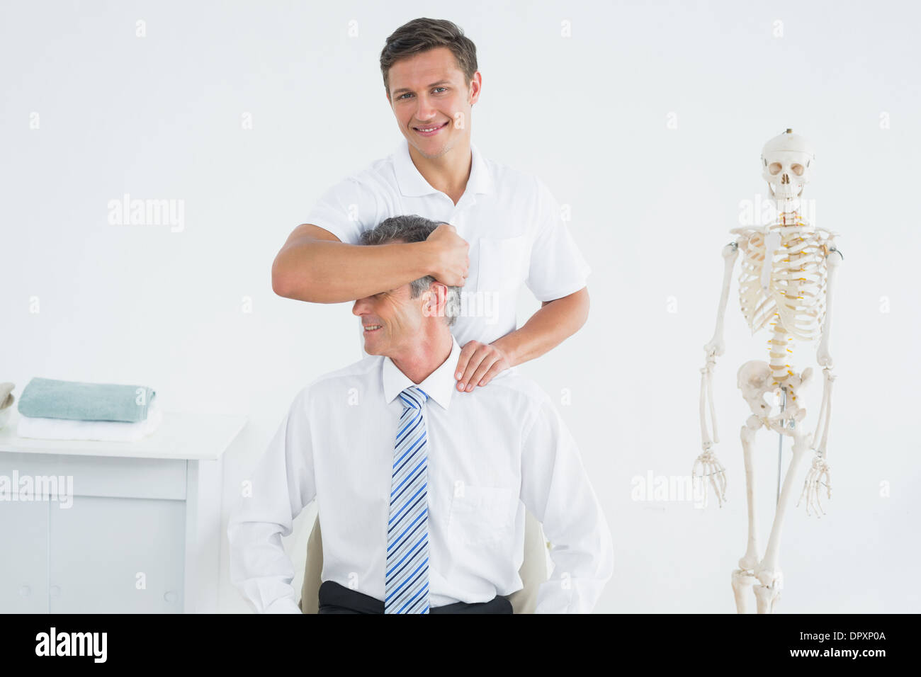 Chiropractor adjustment hi-res stock photography and images - Alamy