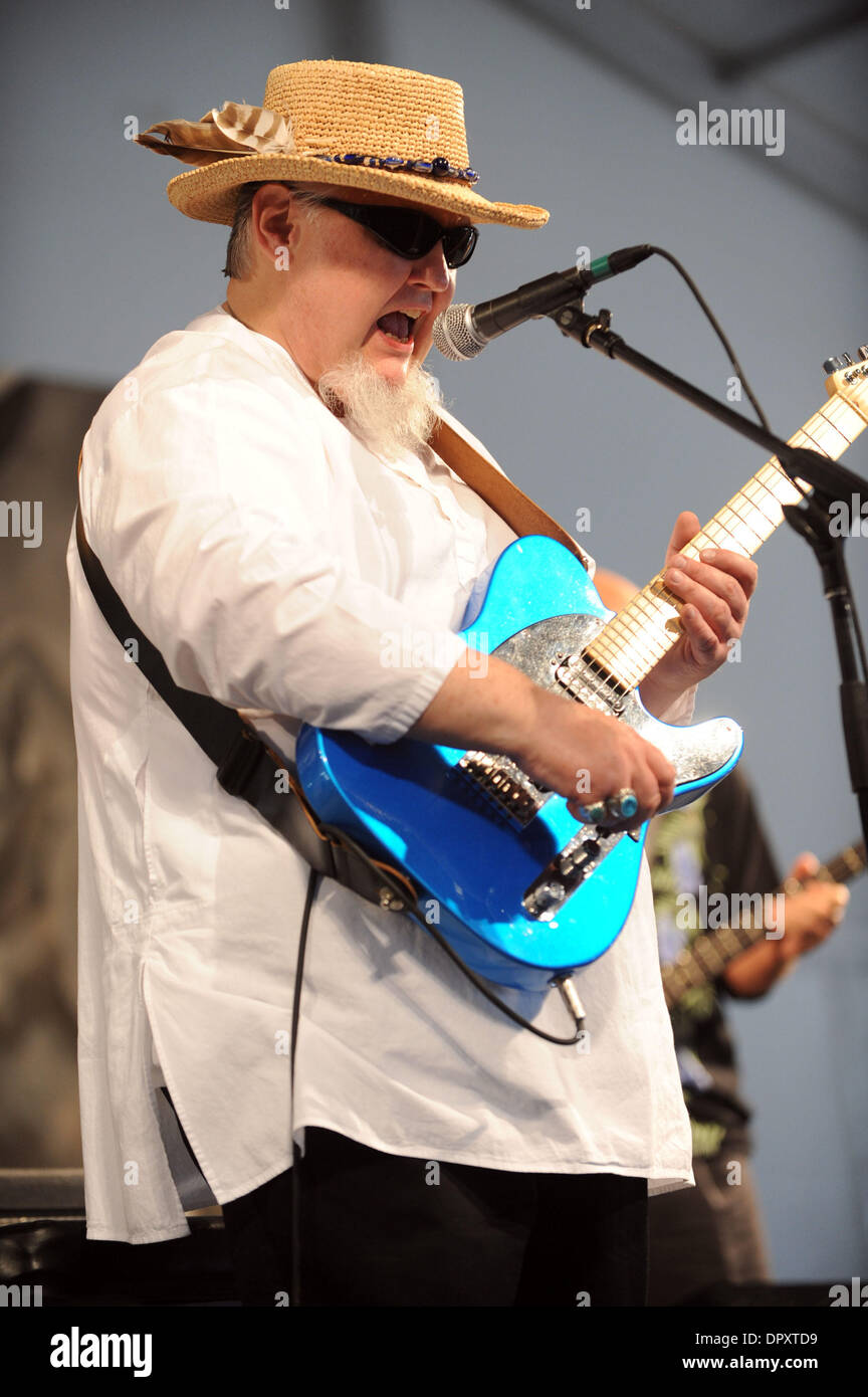 May 02, 2009 - New Orleans, Louisiana, USA - Blues Guitarist BRYAN LEE ...