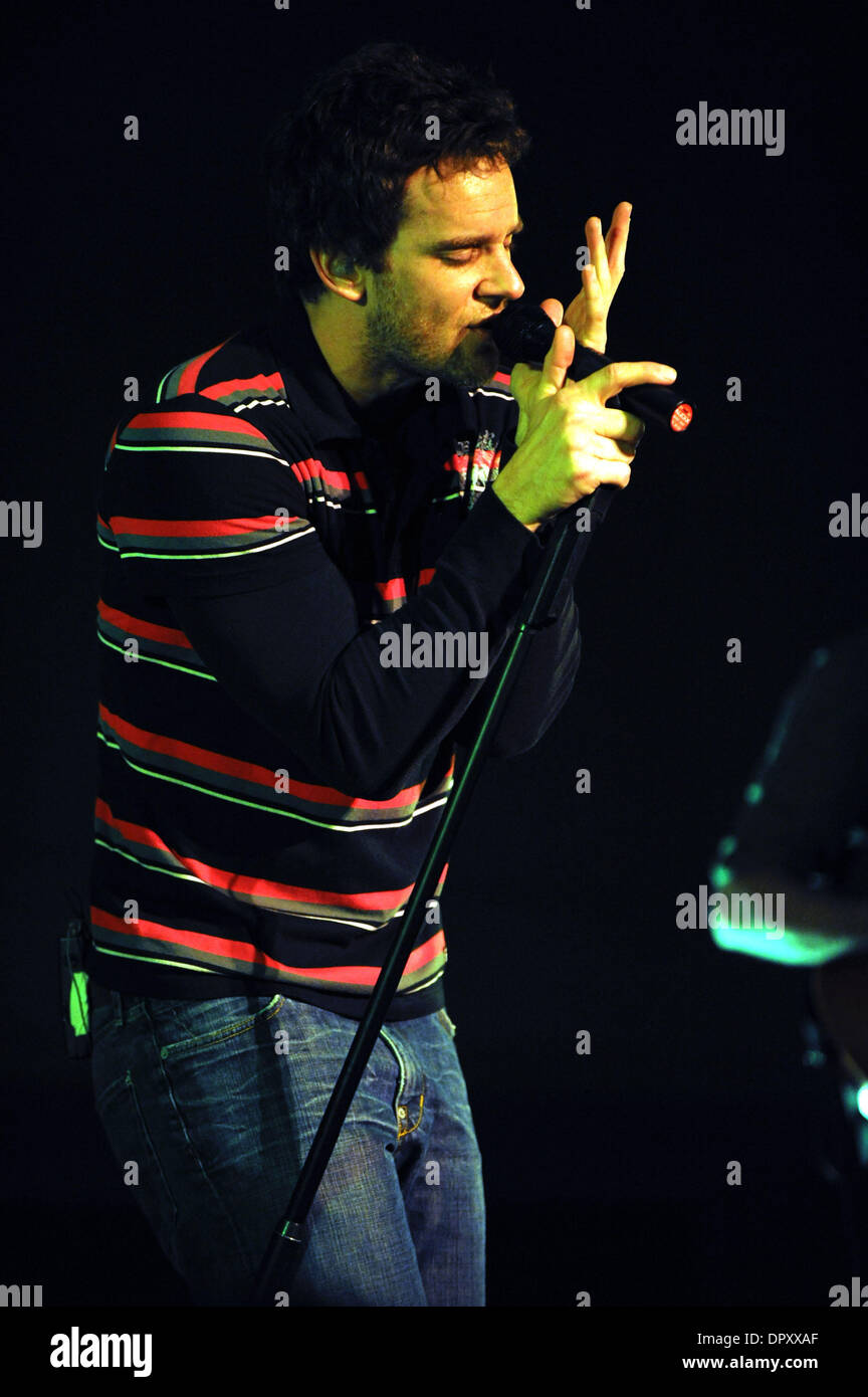 Jan 26, 2009 - Wilmington, North Carolina, USA - Singer BARRY PRIVETT ...