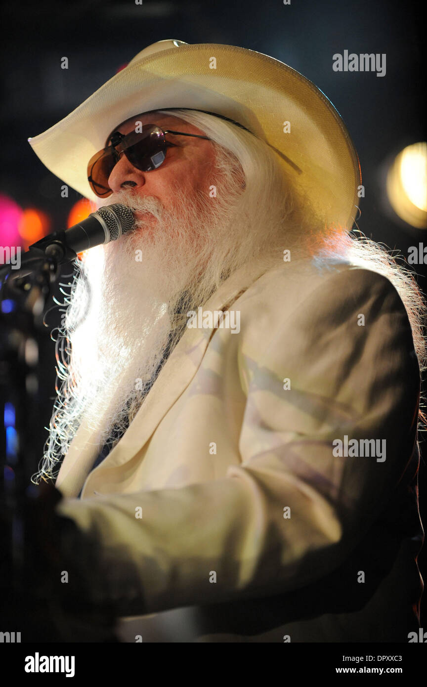 Leon russell hi-res stock photography and images - Alamy