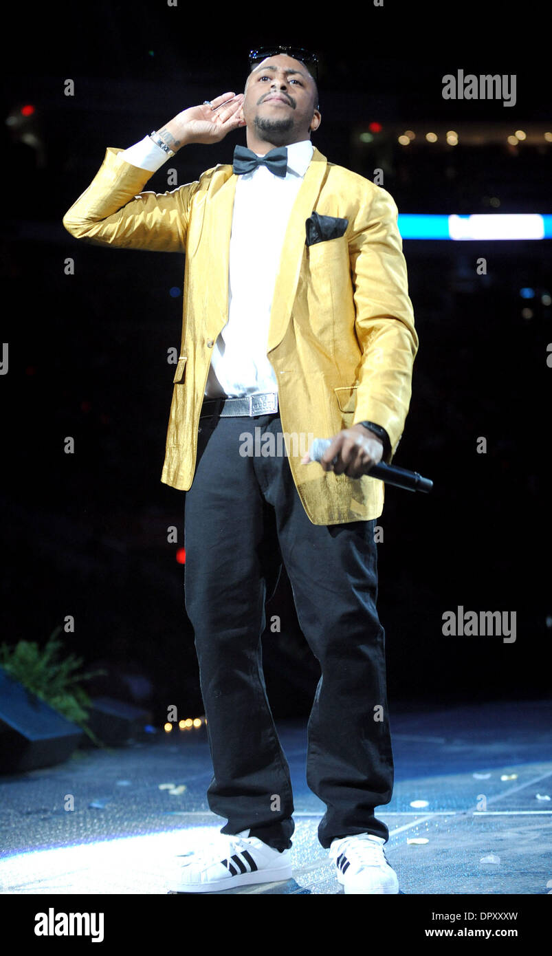 Mar 14, 2009 - Raleigh, North Carolina, USA - Singer RAHEEM DEVAUGHN ...