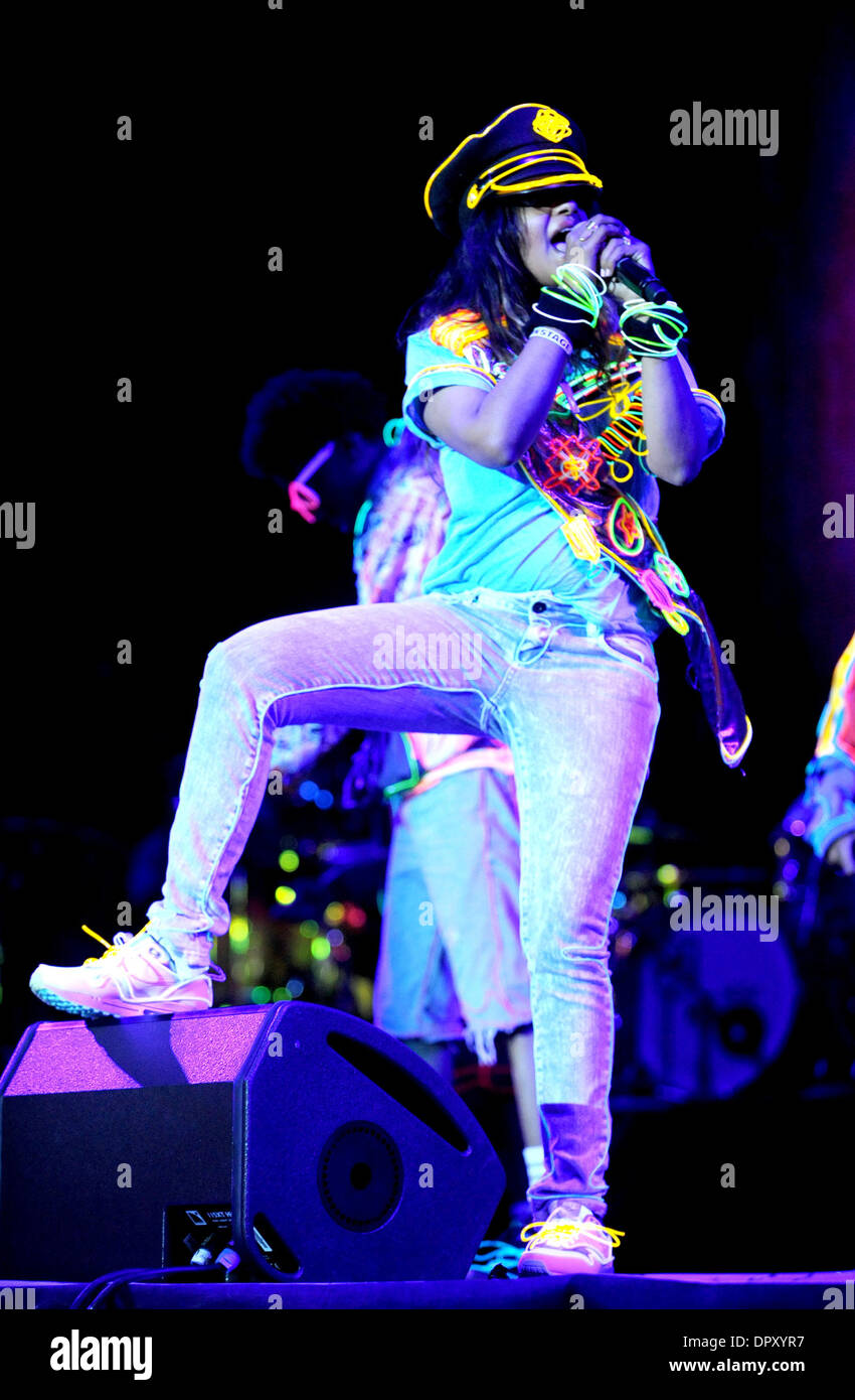 Apr 18, 2009 - Indio, California, USA - Singer M.I.A aka MATHANGI 'MAYA ...