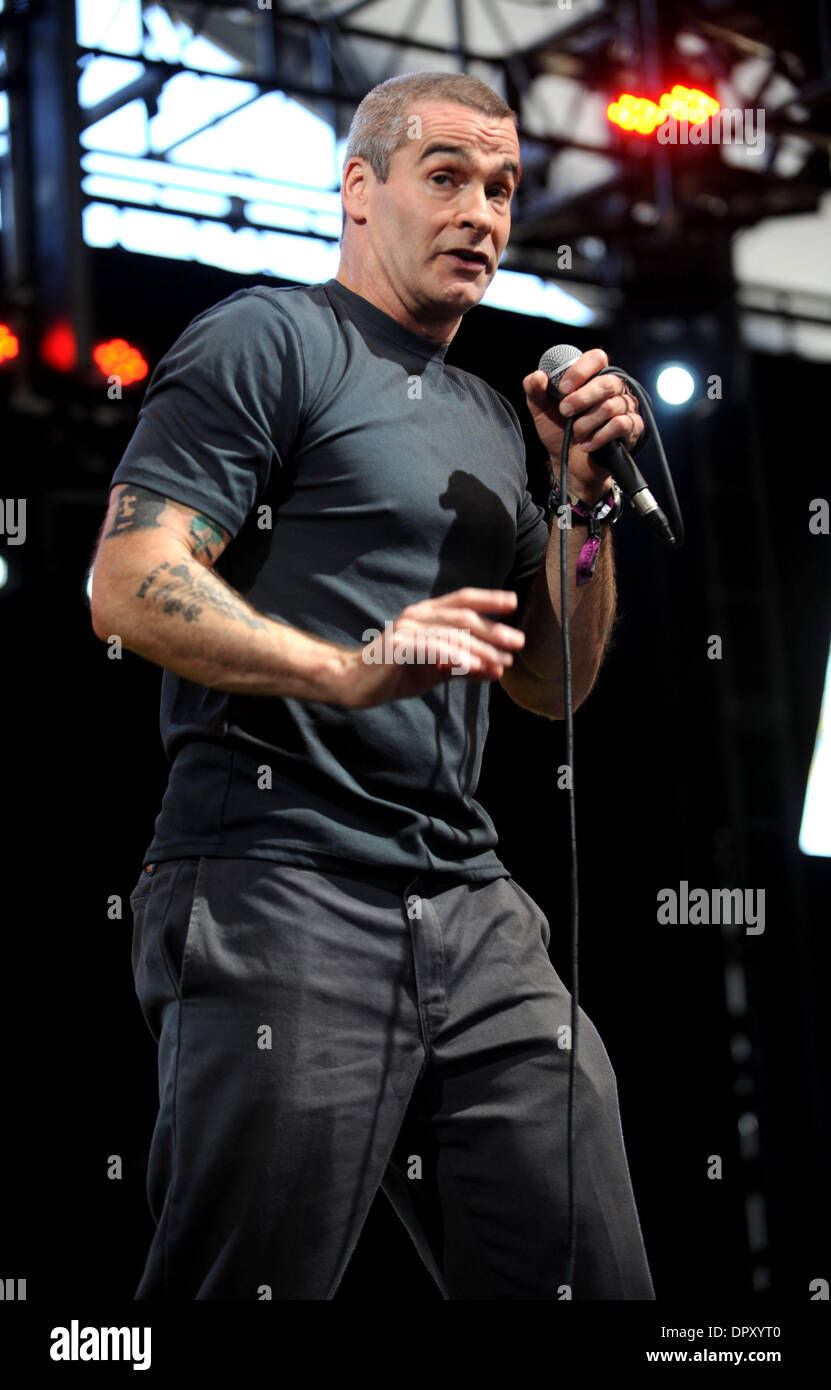 Apr 18, 2009 - Indio, California, USA - Singer HENRY ROLLINS performs ...