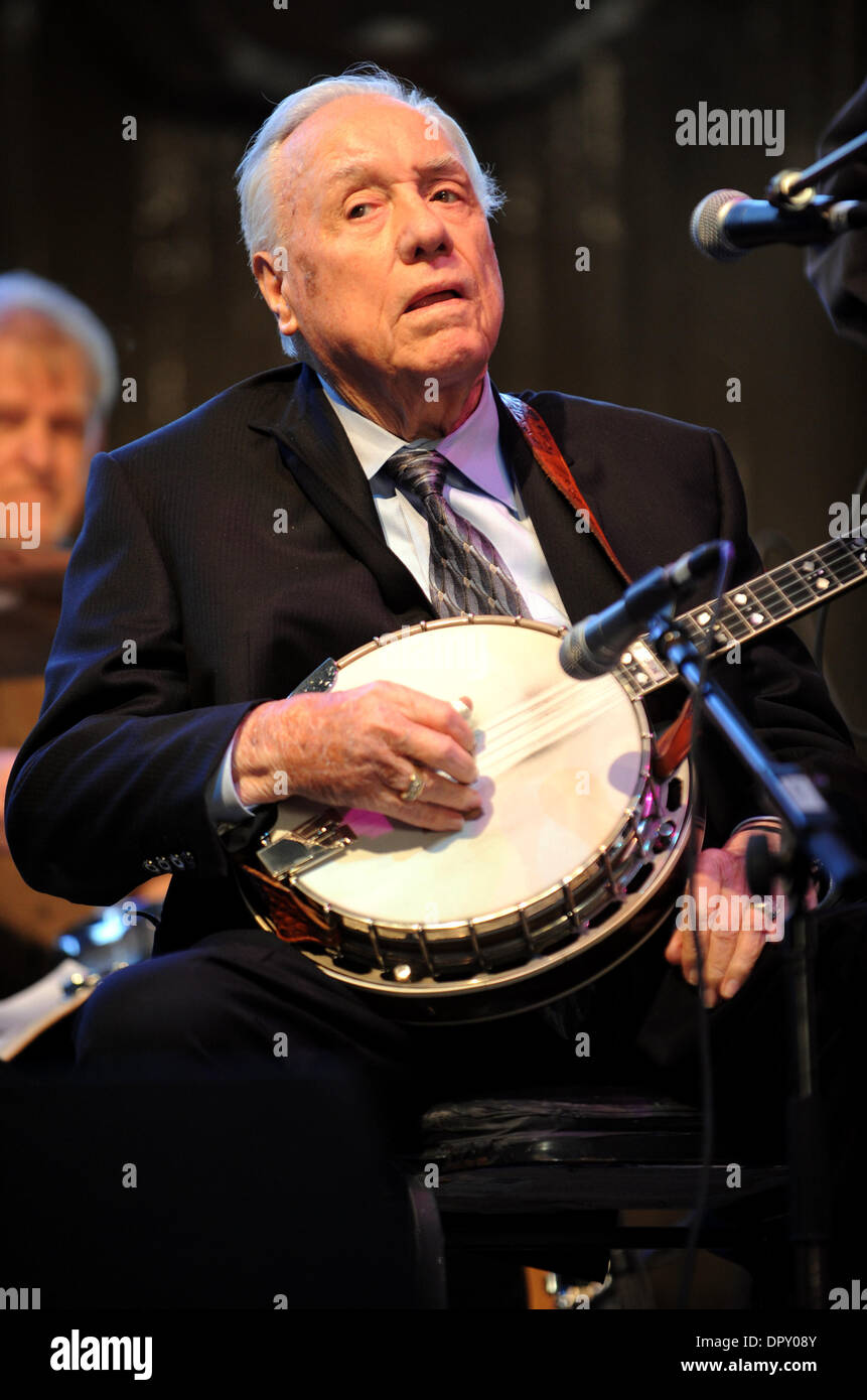 Earl scruggs hi-res stock photography and images - Alamy