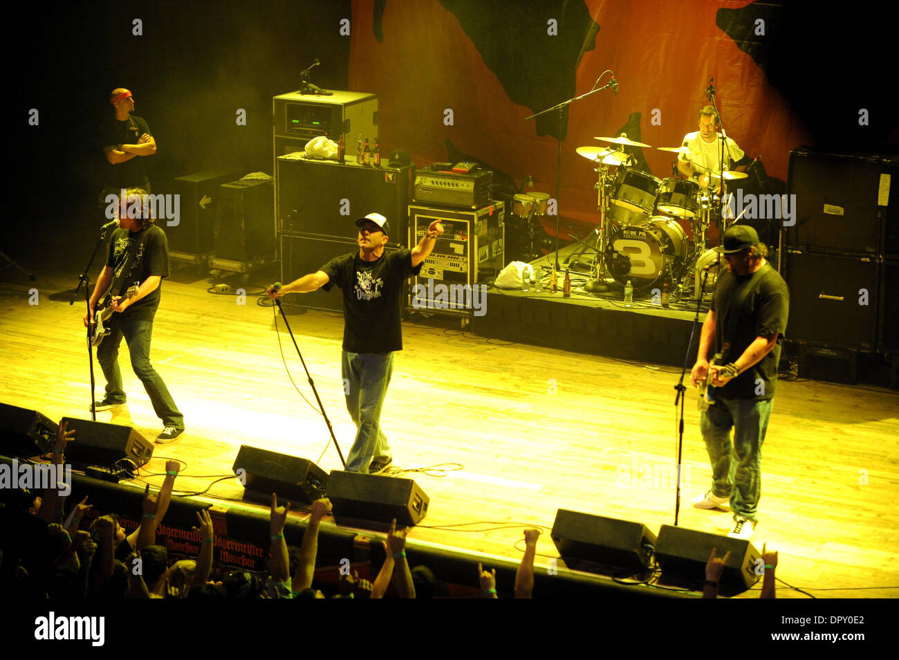 Pennywise band hi-res stock photography and images - Alamy