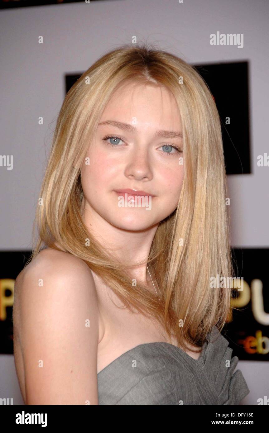 Dakota Fanning Push Hair