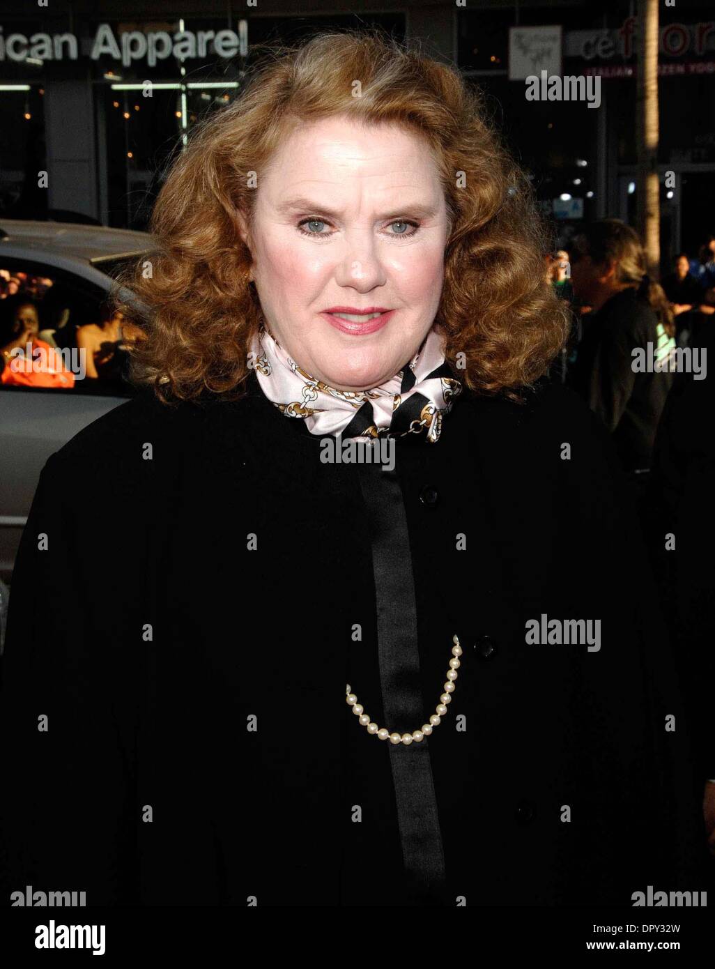 K61504MGE.CELIA WESTON during the premiere of the new movie from Warner ...