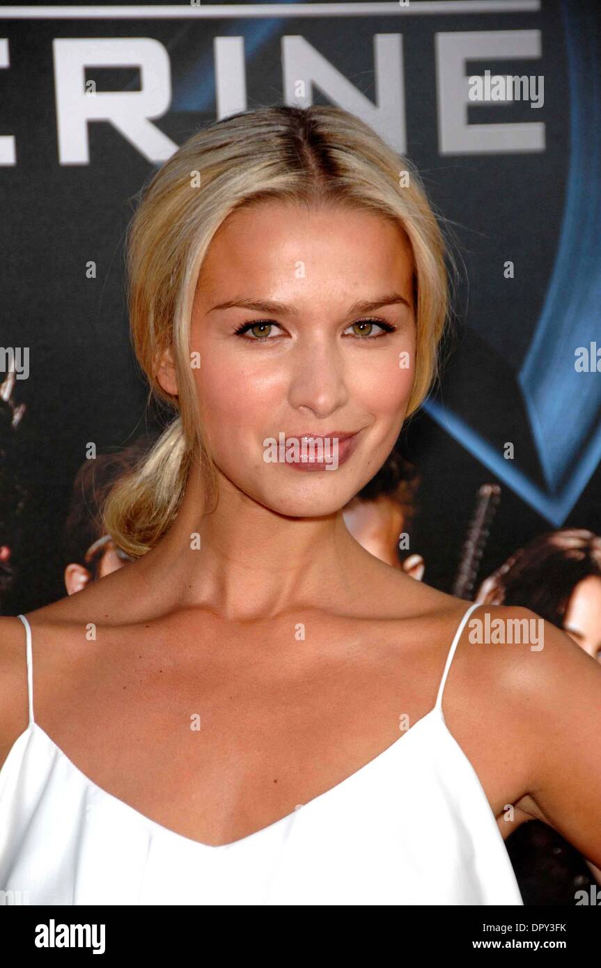 TAHYNA TOZZI during the premiere of the new movie from 20th Century Fox ...