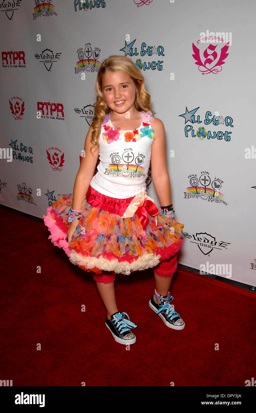 Emily Grace Reaves Modeling