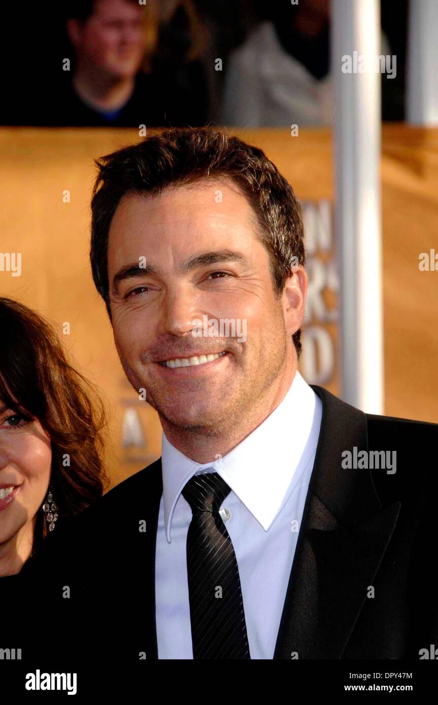 Jon tenney hi-res stock photography and images - Alamy
