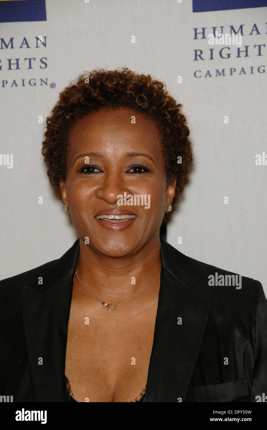 Wanda sykes headshot hi-res stock photography and images - Alamy