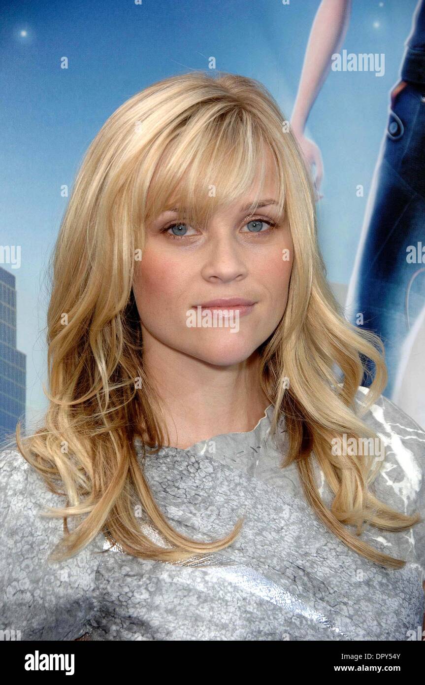 Dreamworks animation 2009 hi-res stock photography and images - Alamy