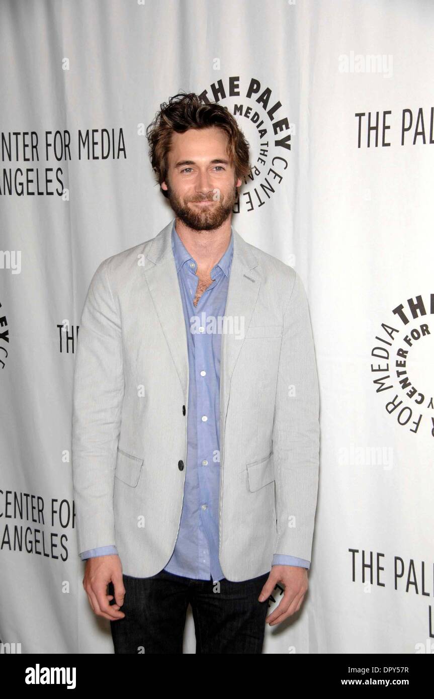 Ryan eggold 90210 hi-res stock photography and images - Alamy