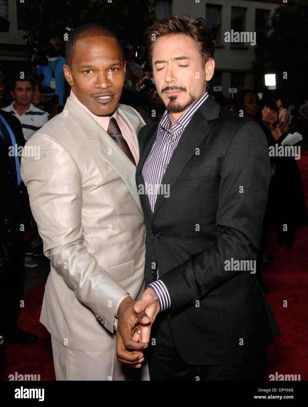 Robert downey jr and jamie foxx hi-res stock photography and images - Alamy