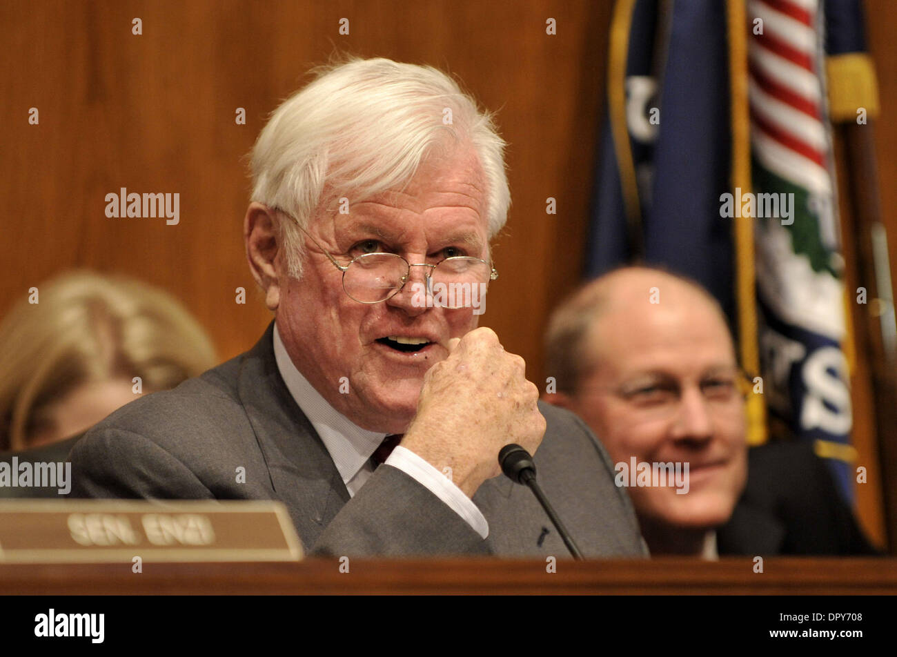Sen ted kennedy hi-res stock photography and images - Alamy