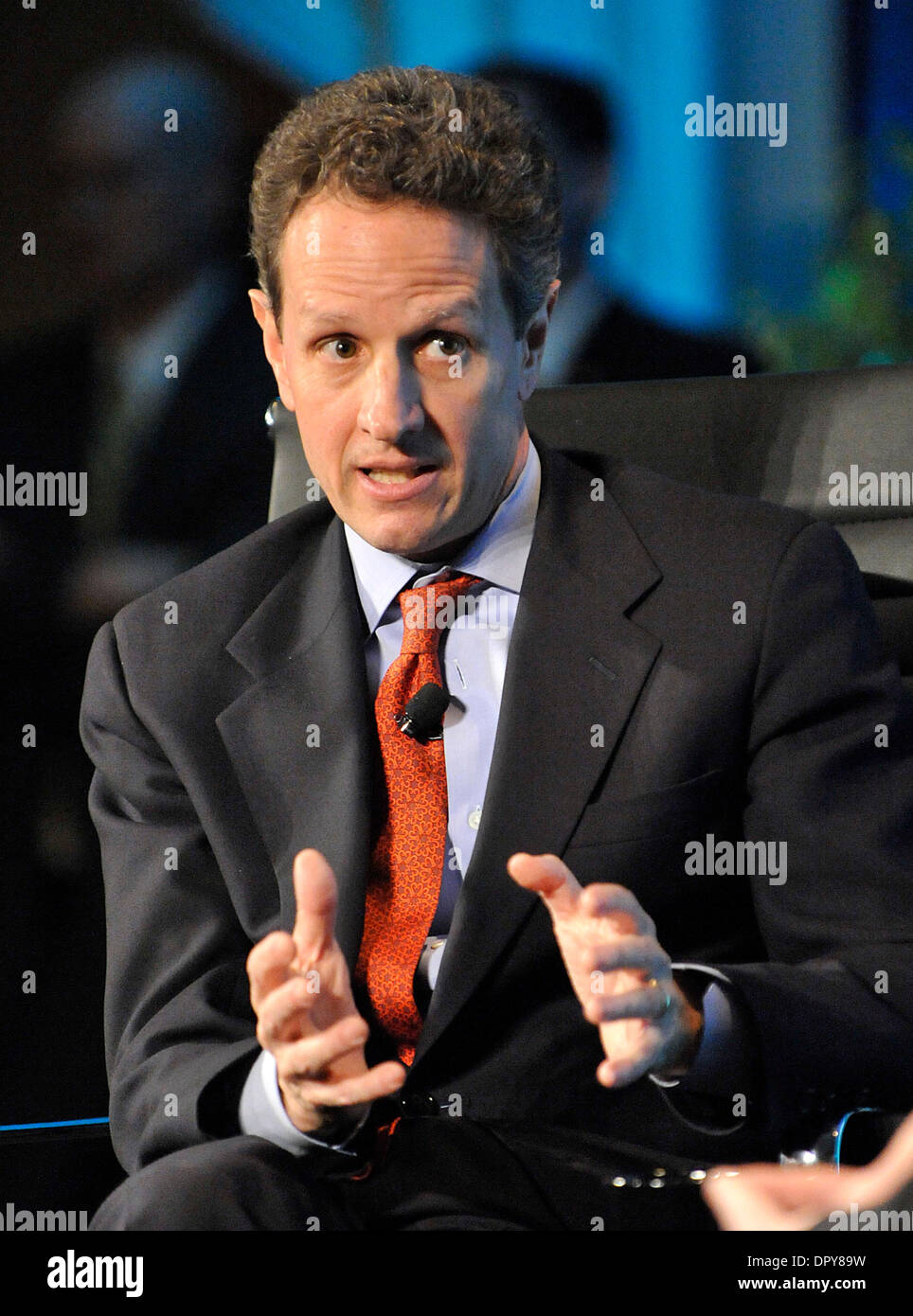 Speaks with timothy geithner hi-res stock photography and images - Alamy