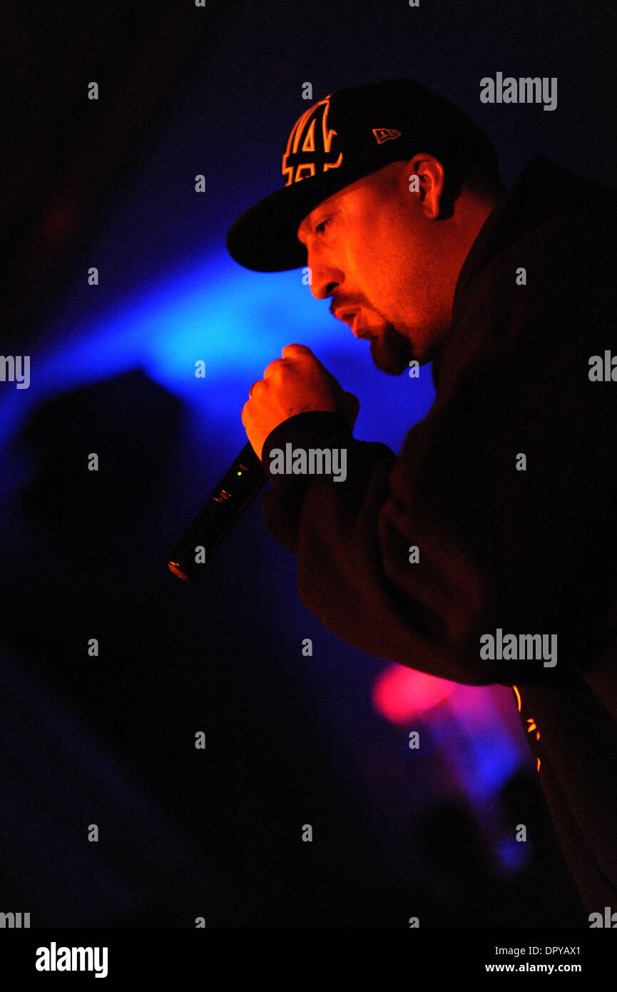 Feb 21, 2009 - Hollywood, California, USA - Musician Rapper-B REAL ...