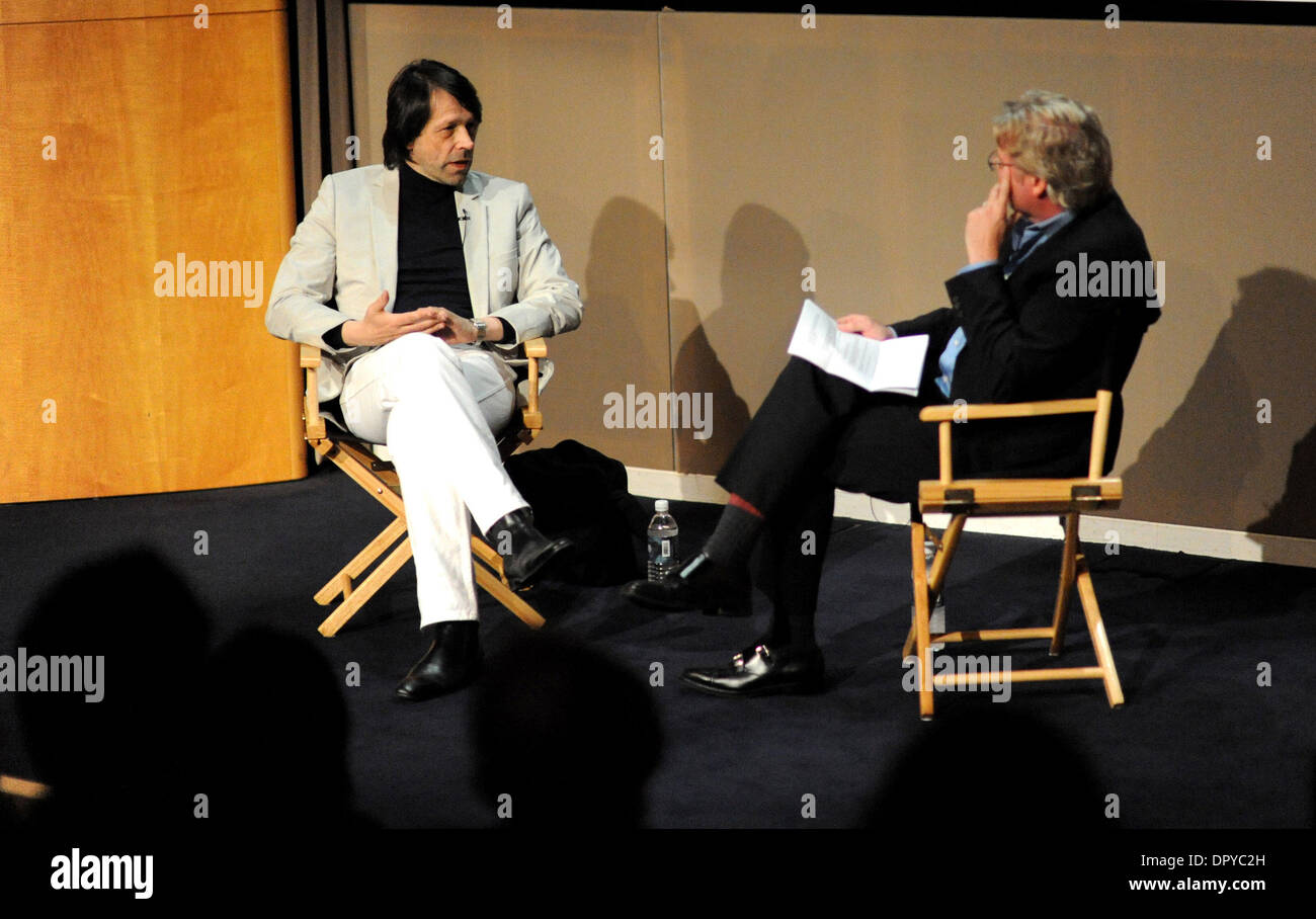 Peter saville factory records hi-res stock photography and images - Alamy