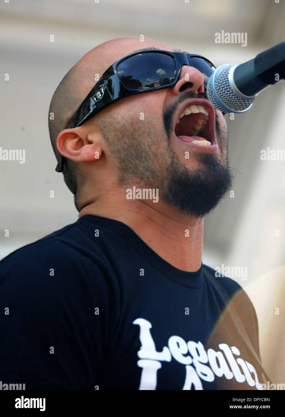 Apr 05, 2009 - Los Angeles, California, USA - RAUL PACHECHO, guitar ...