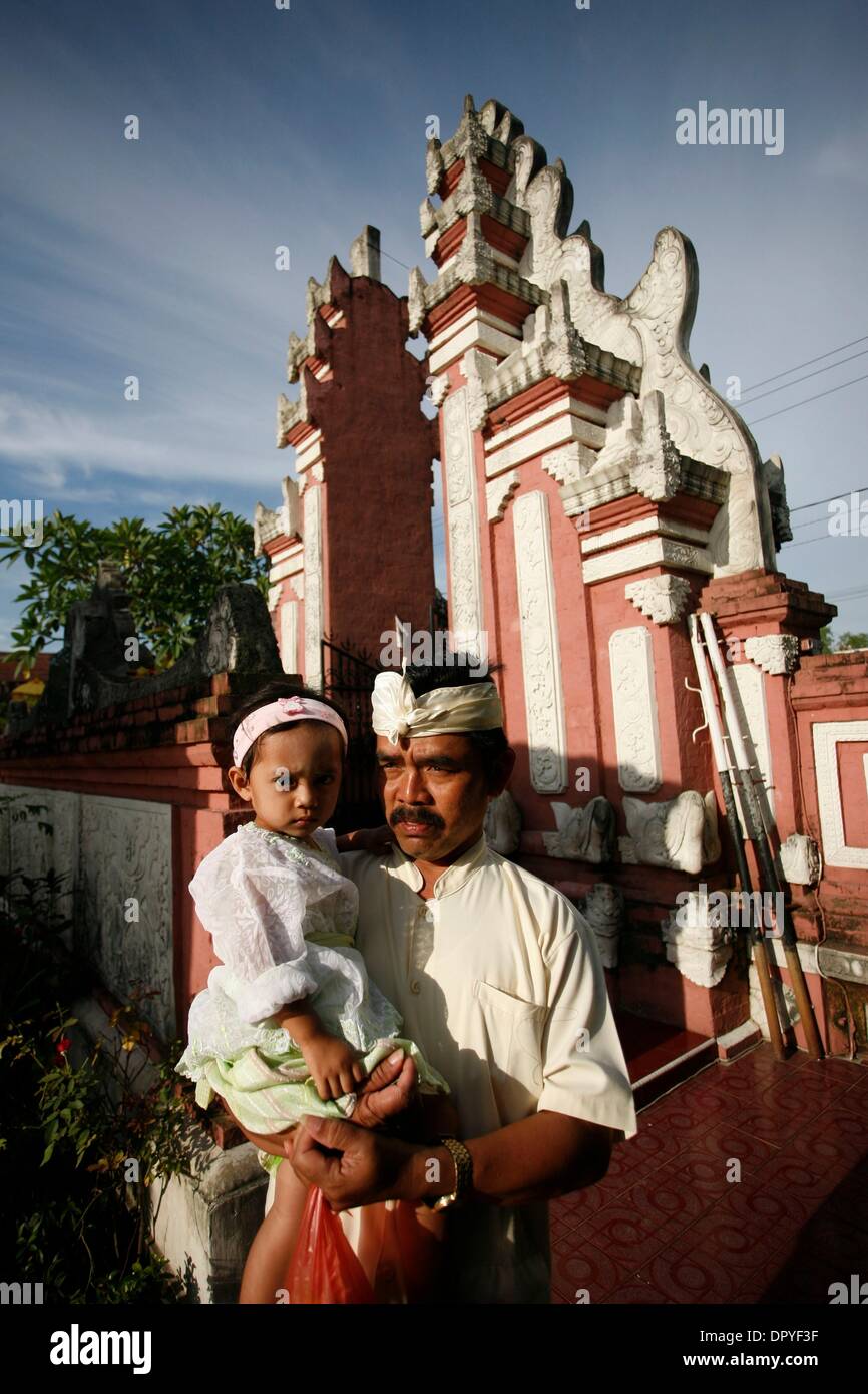 Mar 25, 2009 - Medan, North Sumatra, Indonesia - Society in Medan ...