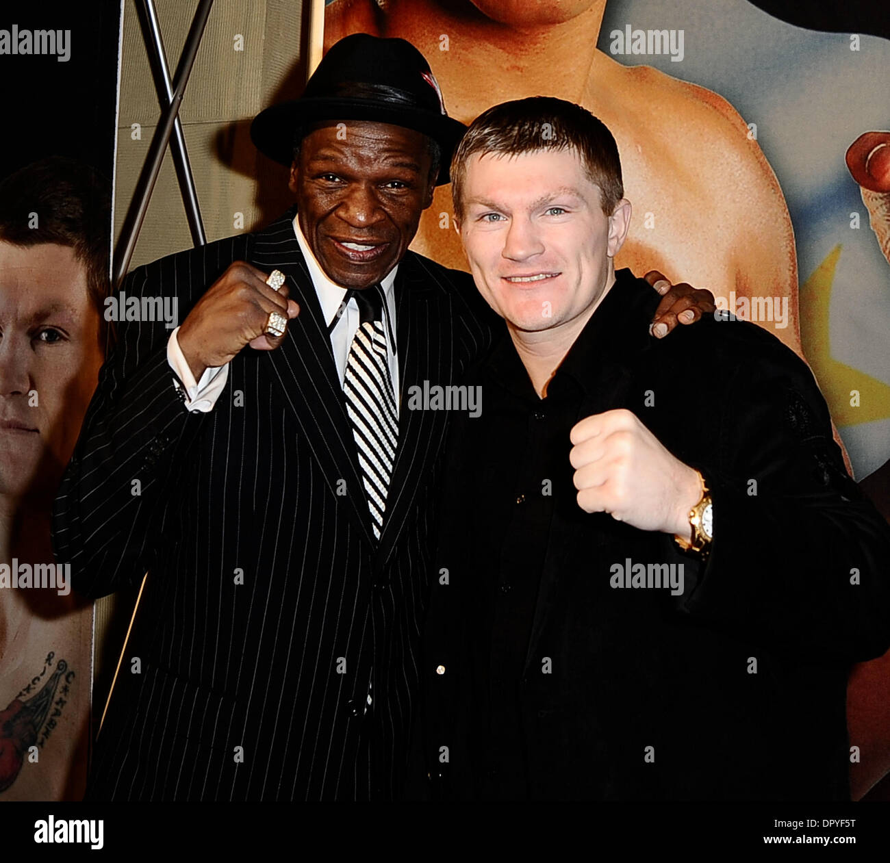 Mickey rourke boxing hi-res stock photography and images - Alamy