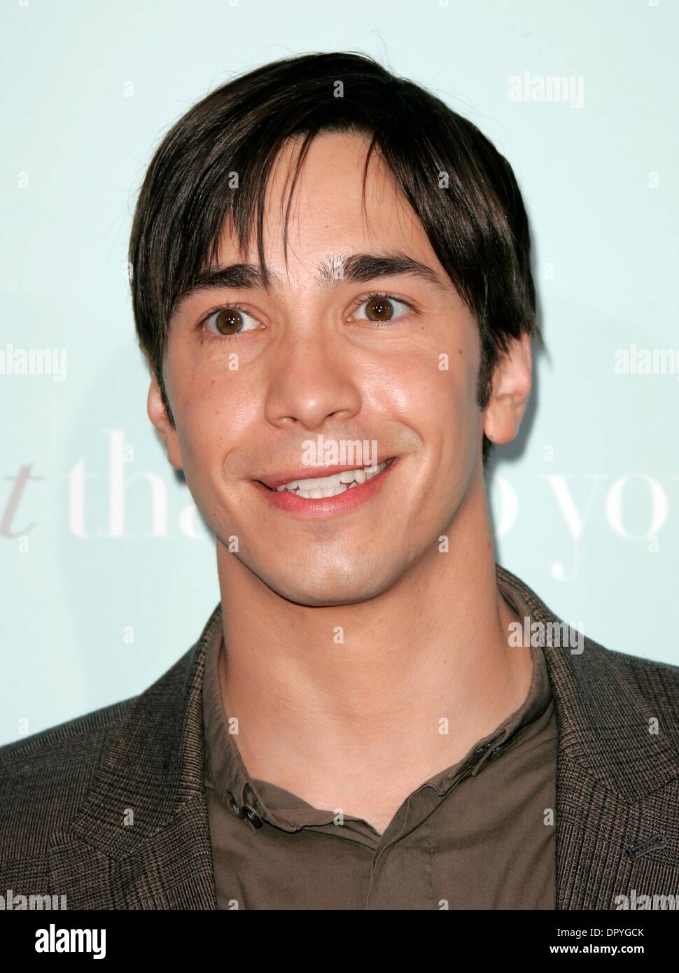 Feb 2, 2009 - Hollywood, California, USA - Actor JUSTIN LONG arriving ...