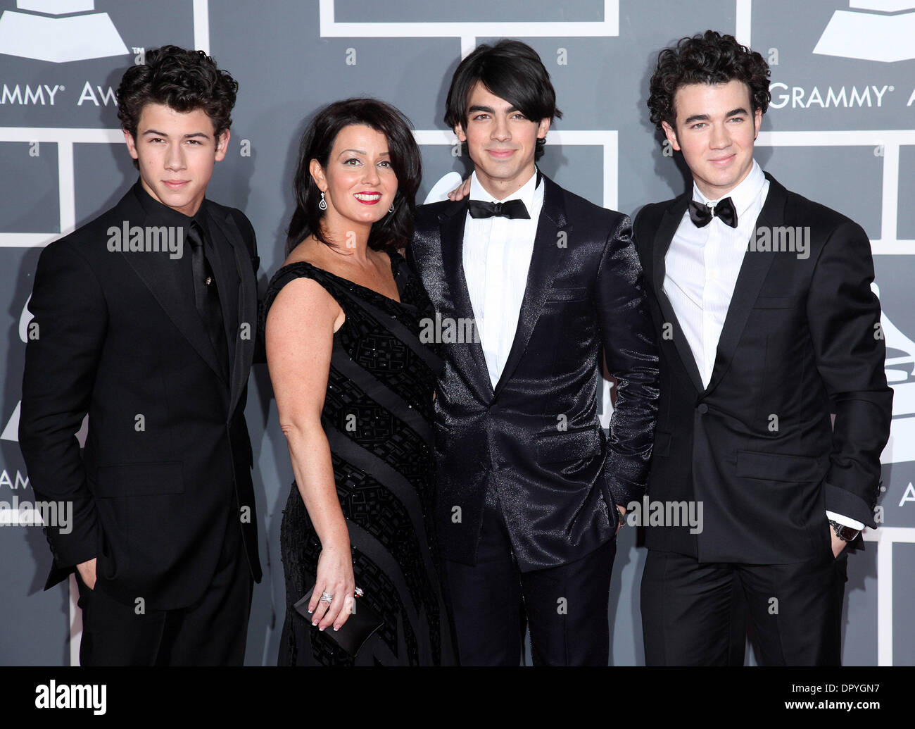 Denise jonas kevin jonas nick hi-res stock photography and images - Alamy