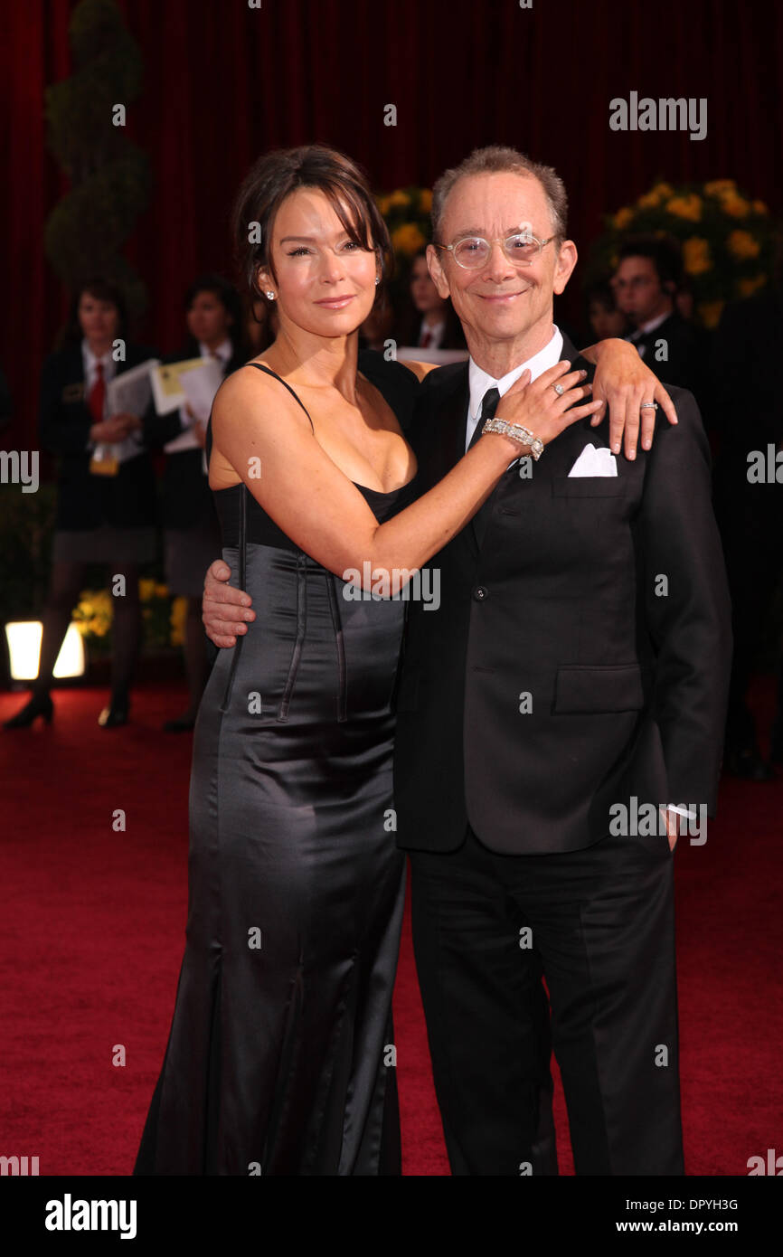 Feb 22, 2009 - Los Angeles, California, USA - JENNIFER GREY and her ...
