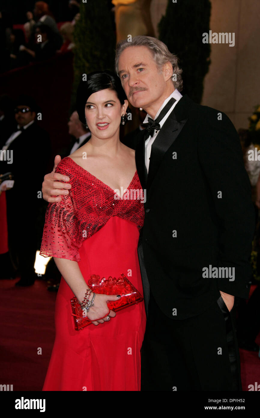 Feb 22, 2009 - Los Angeles, California, USA - PHOEBE CATES and KEVIN ...