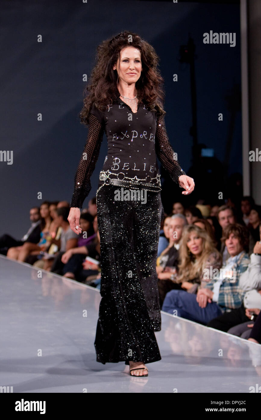 Sabrina barnett hi-res stock photography and images - Alamy