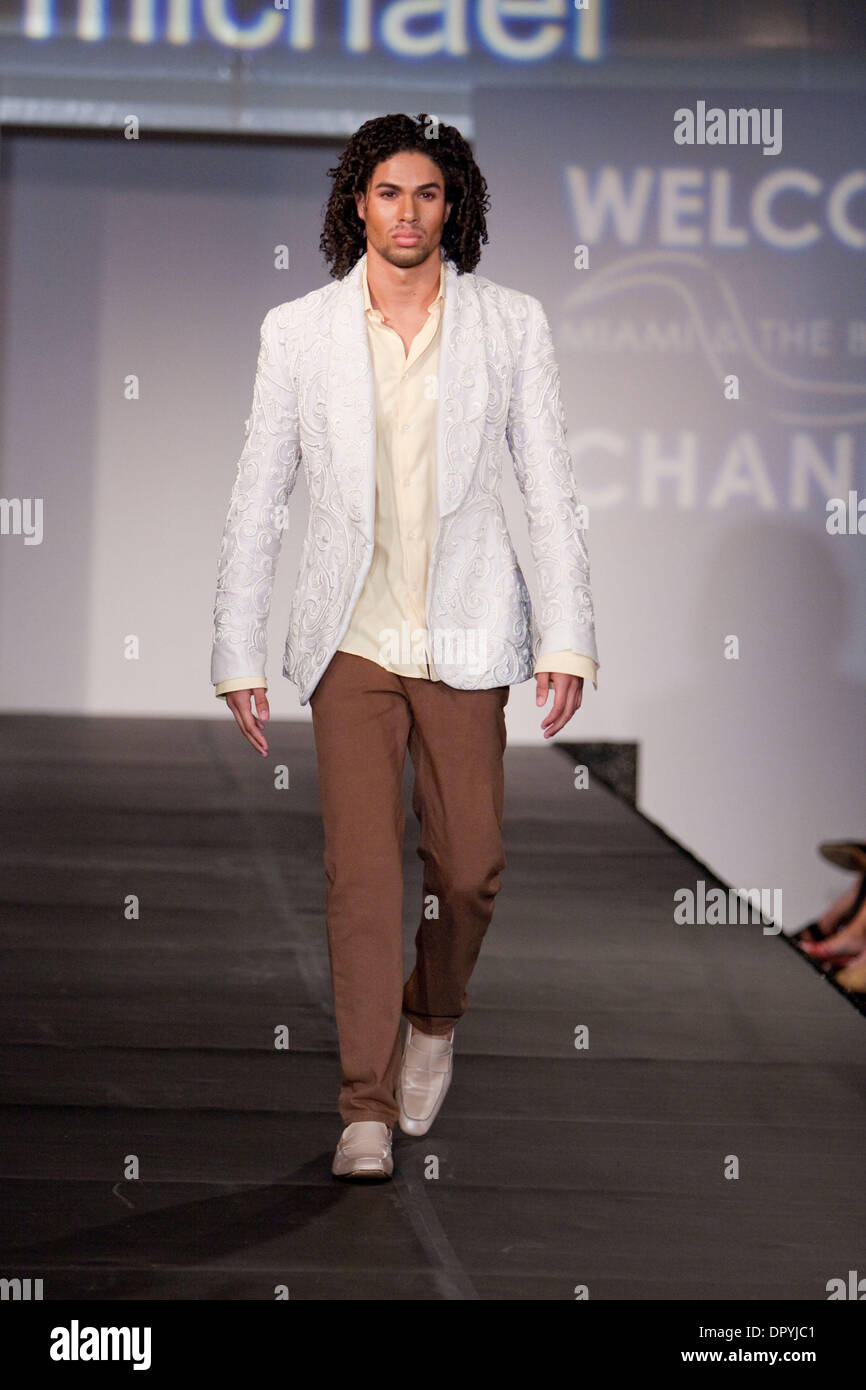 Mar 27, 2009 - Miami Beach, Florida, USA - A model walking the runway ...