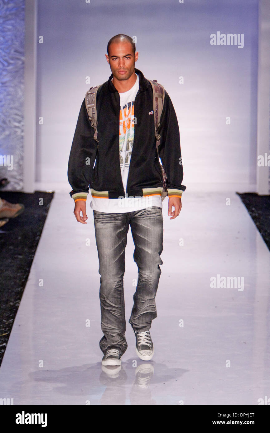 Mar 28, 2009 - Miami Beach, Florida, USA - A model walking the runway ...
