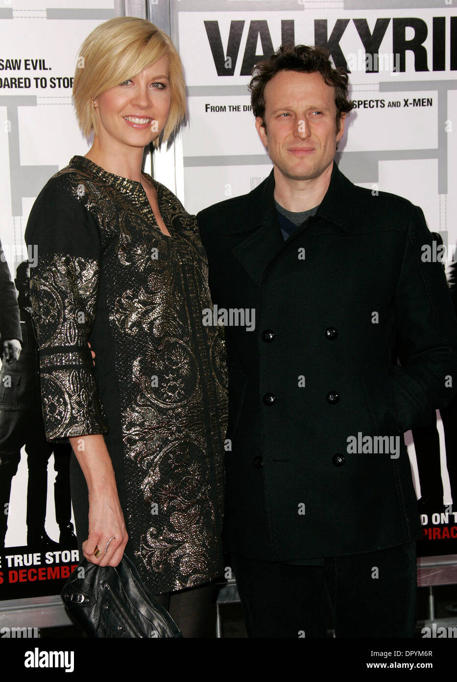 Dec 18, 2008 - Los Angeles, California, USA - Actress JENNA ELFMAN ...