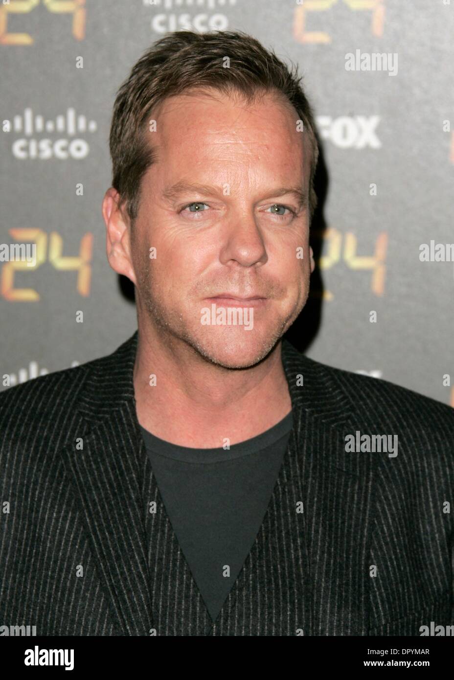 Jan 6, 2009 - Los Angeles, California, USA - Actor KIEFER SUTHERLAND at ...