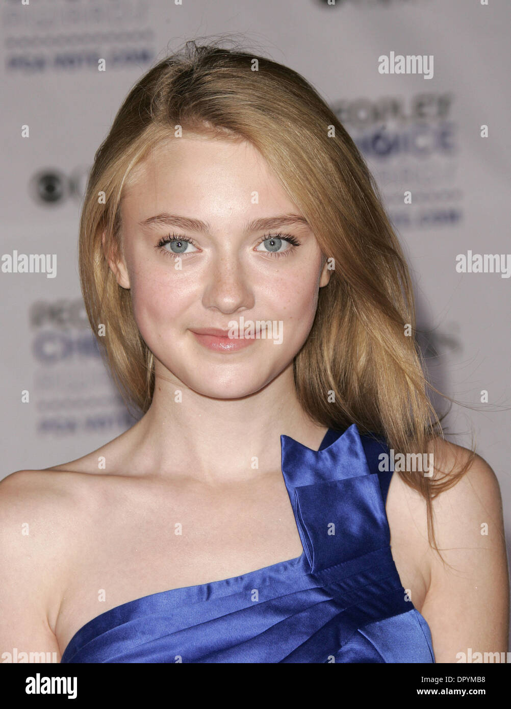 Jan 07, 2009 - Los Angeles, California, USA - Actress DAKOTA FANNING ...