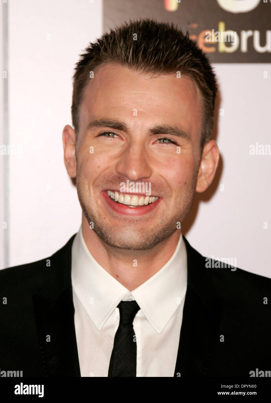 Jan 29, 2009 - Westwood, California, USA - Actor CHRIS EVANS arriving ...
